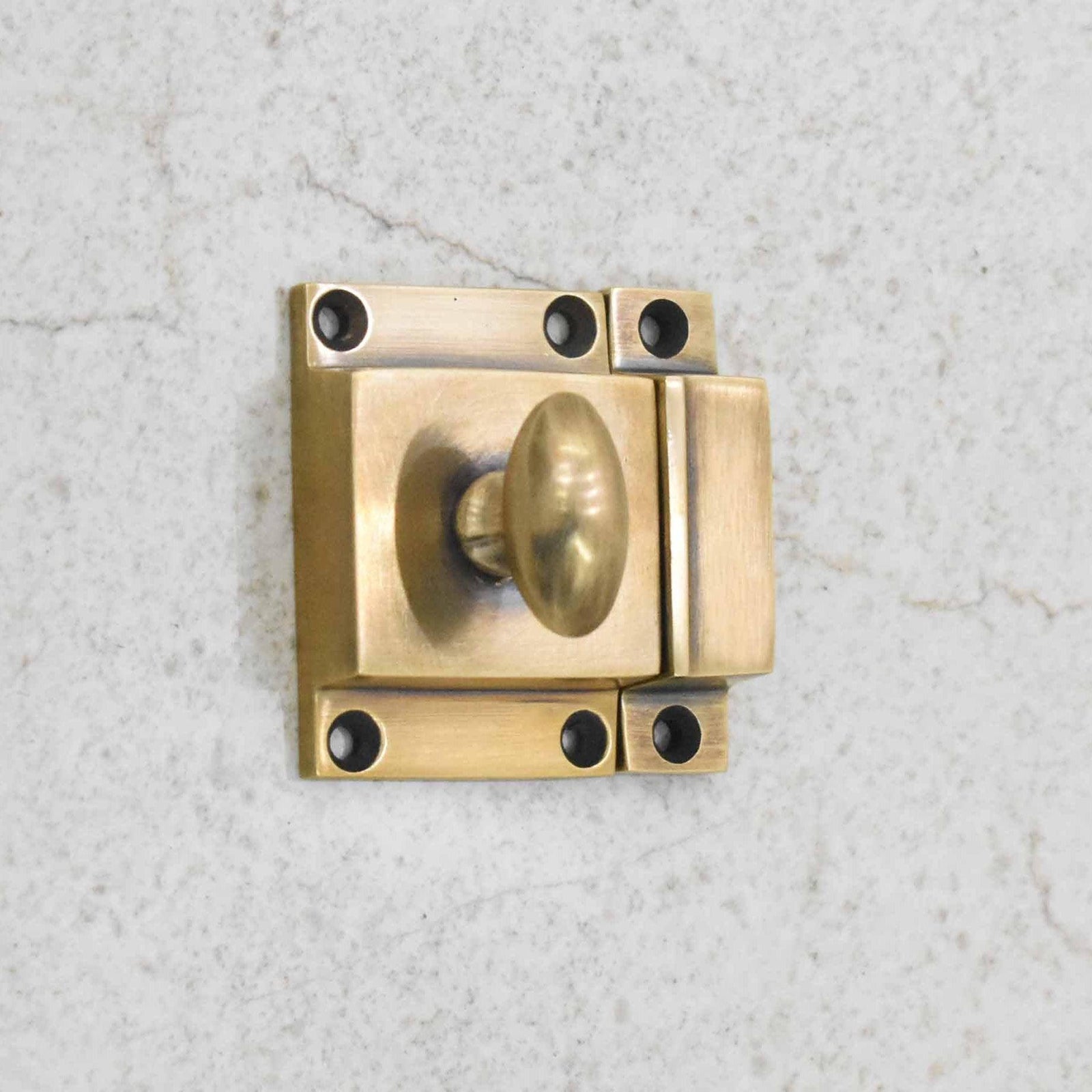 Unlacquered Brass Cabinet Latch - Antique Design – Stylentdecor