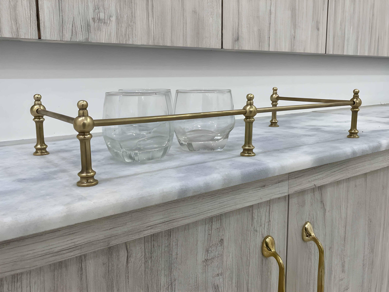 Victorian Brass Gallery Rail - Antique Brass – Stylentdecor